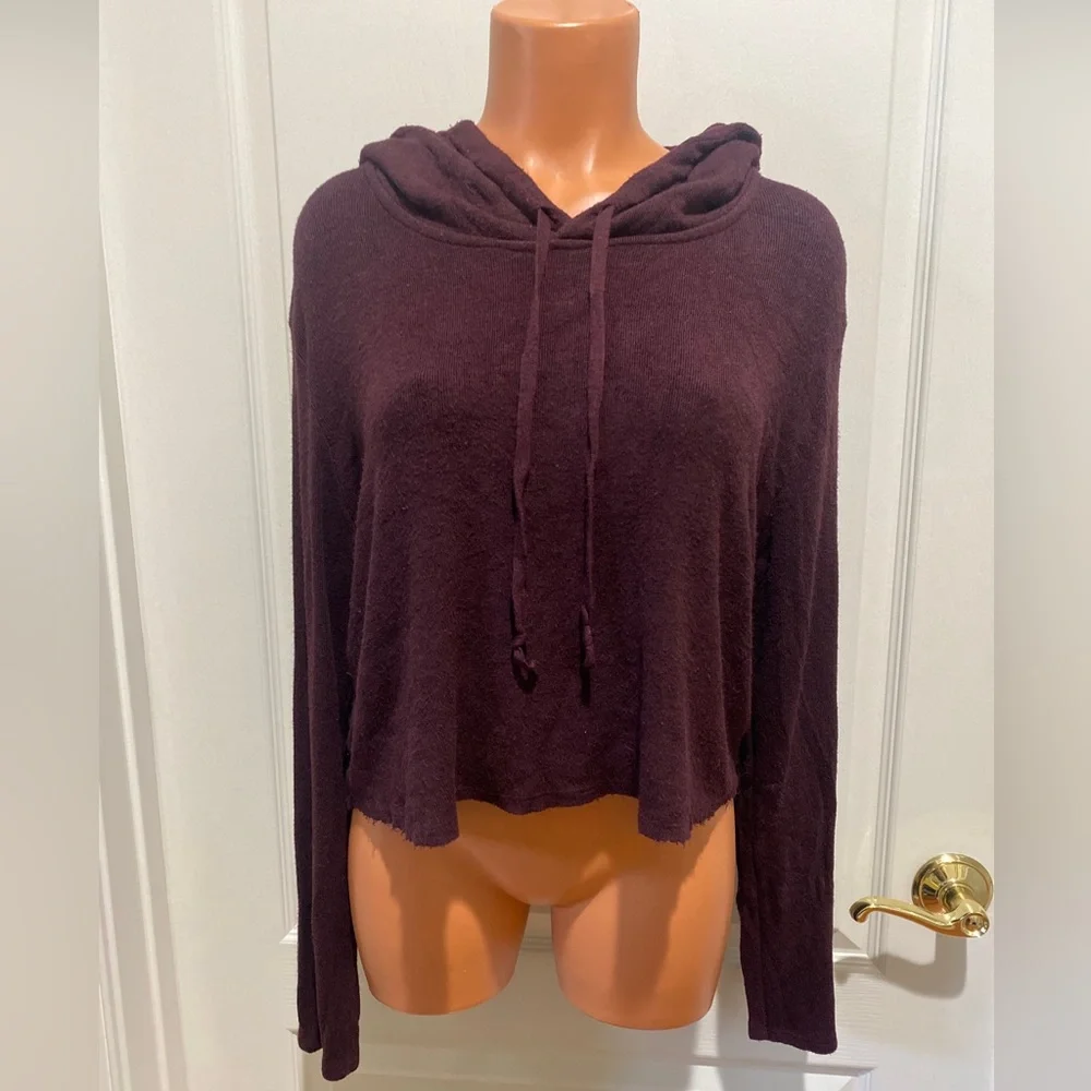 Brandy Melville | Sweaters | Brandy Melville John Galt Soft Lennon ...
